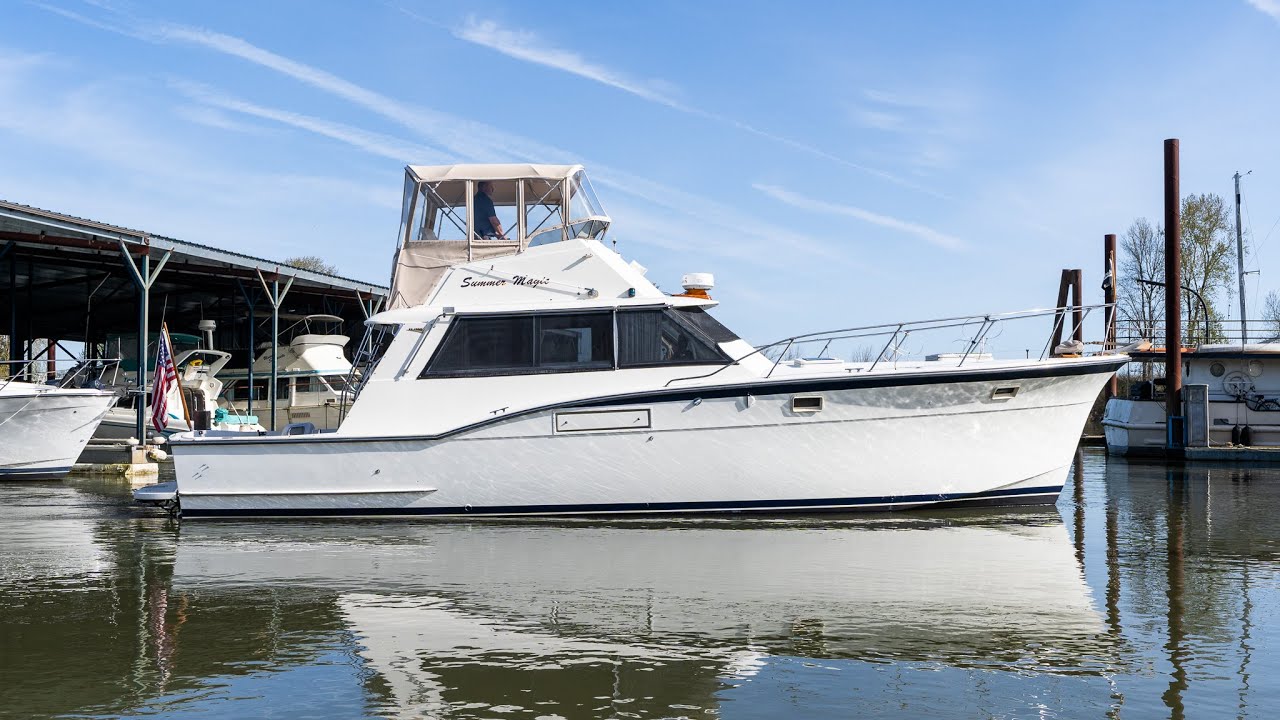 1970 Hatteras Convertible 45’ “Summer Magic” - YouTube