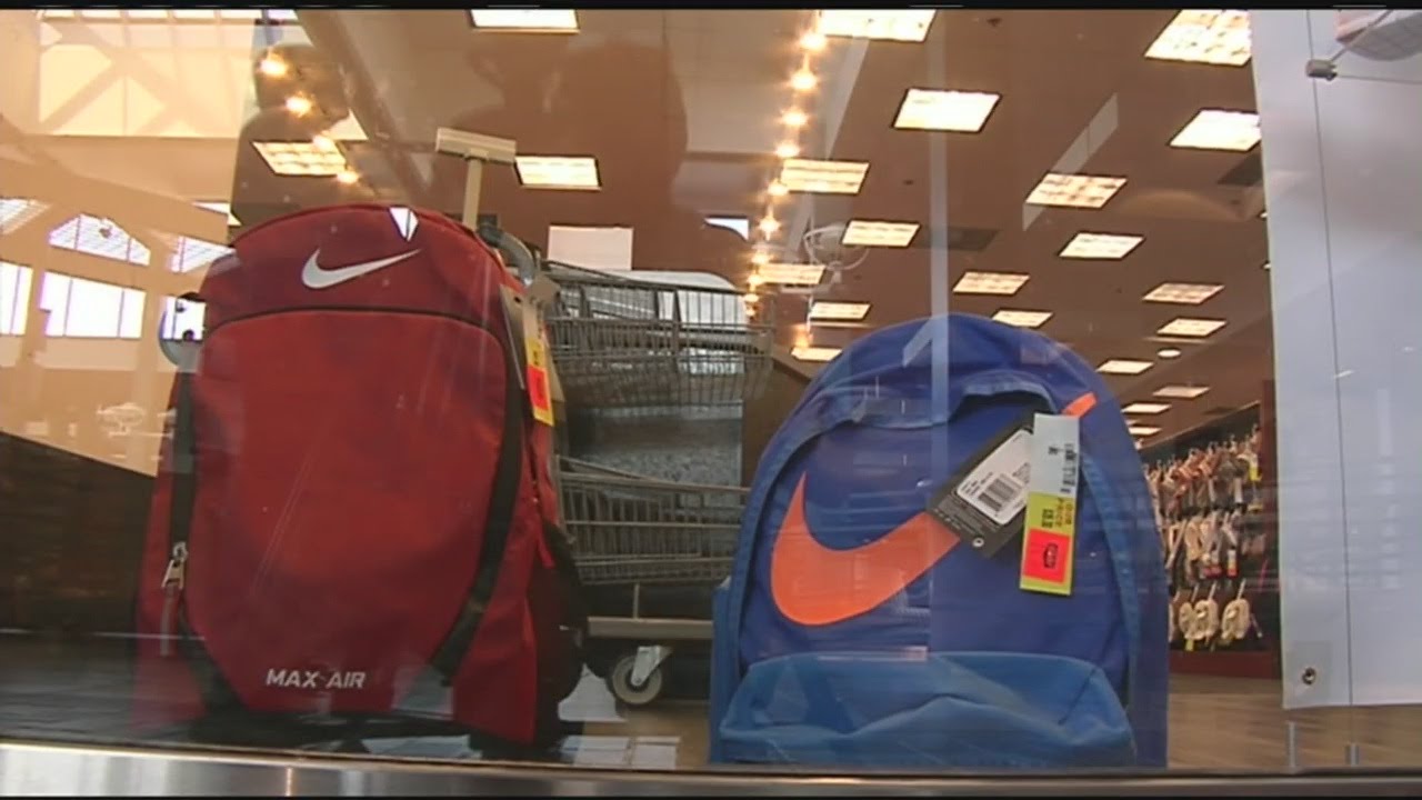Heavy backpack could damage your child’s body - YouTube