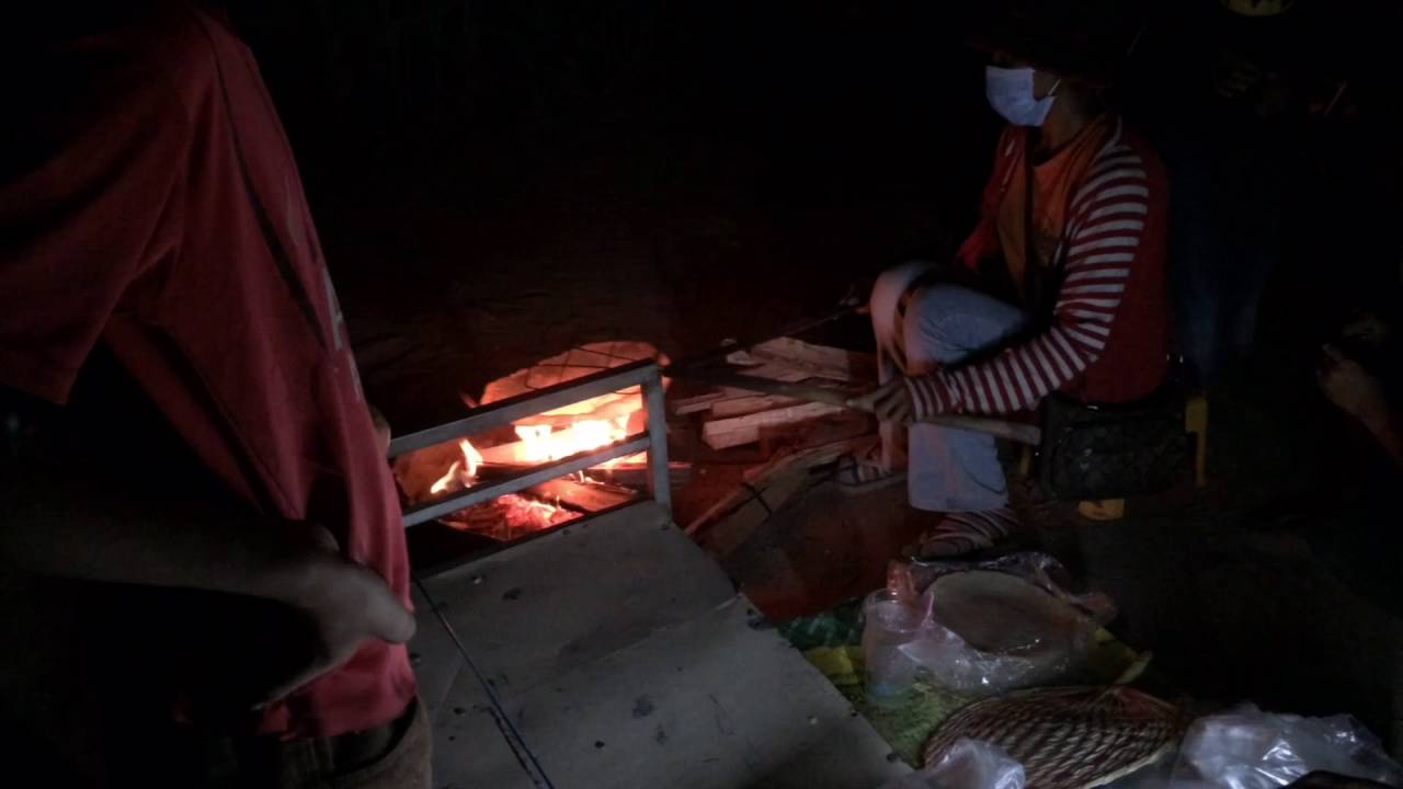 នំក្រៀបខ្មែរ - Nom Kreab Khmer - YouTube