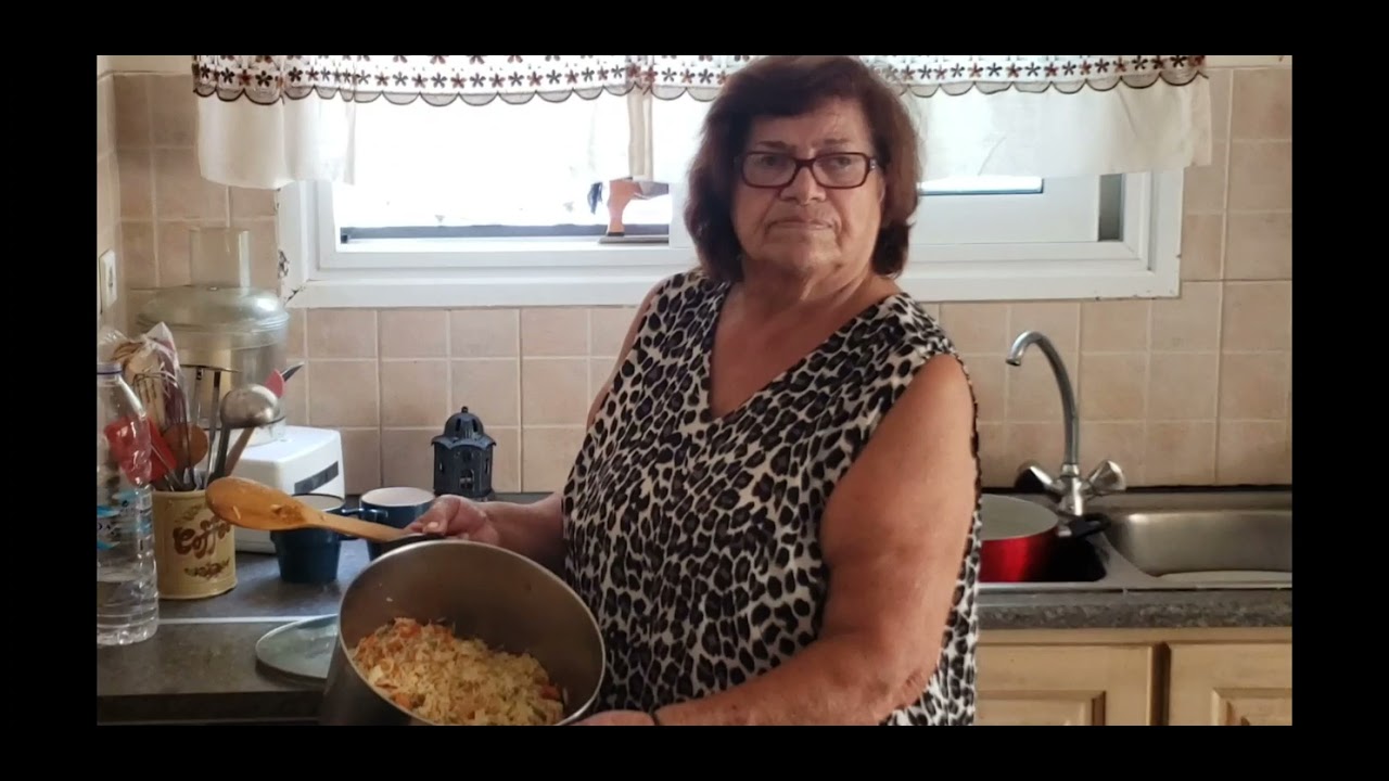 #MariaEboriosKalymnoscooking Κοτοπουλο ρολακια με ρυζι μπασματι με ...