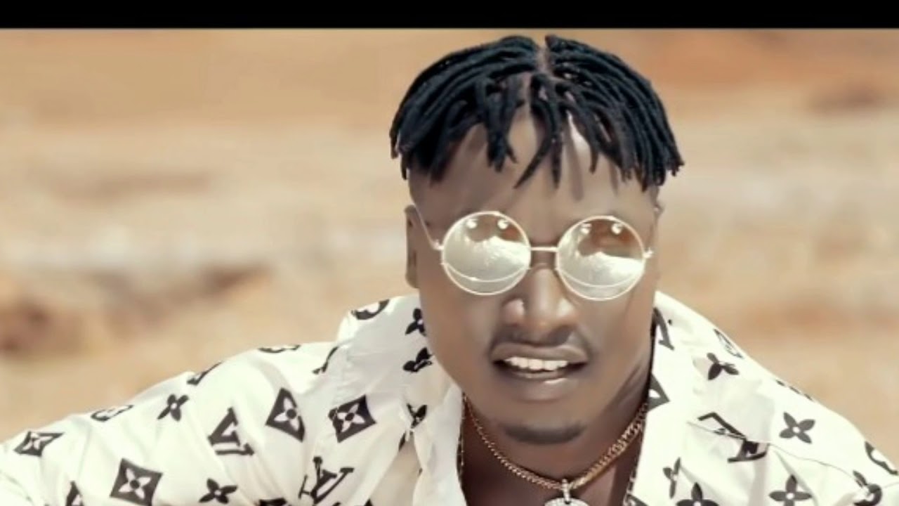 UMUGOZI BY DANNY VUMBI VIDEO LYRICS - YouTube