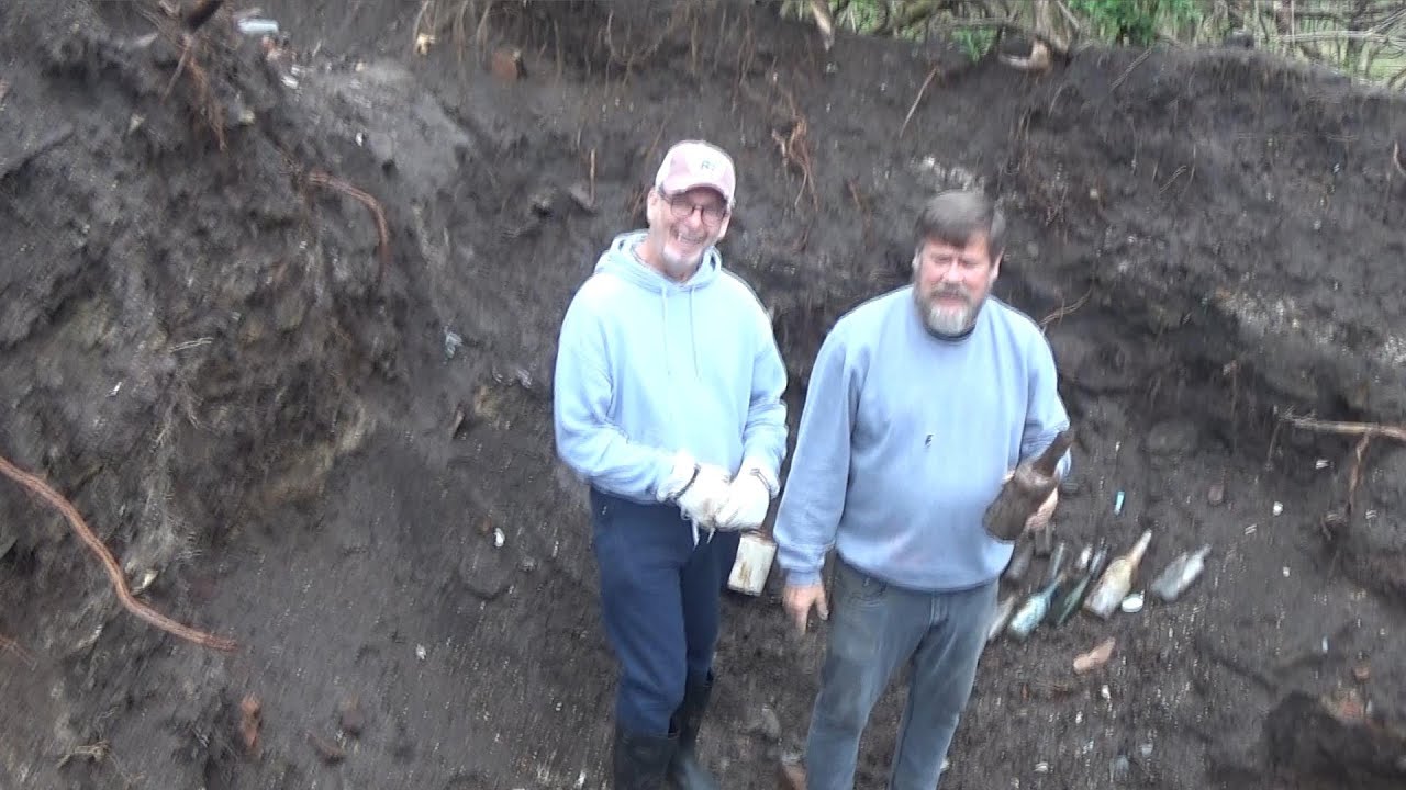 Randy & Ron 50 Yr Reunion Dig At the Jug Dump - YouTube