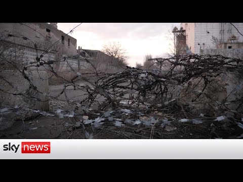 Ukraine Crisis: Living on the edge in Marinka