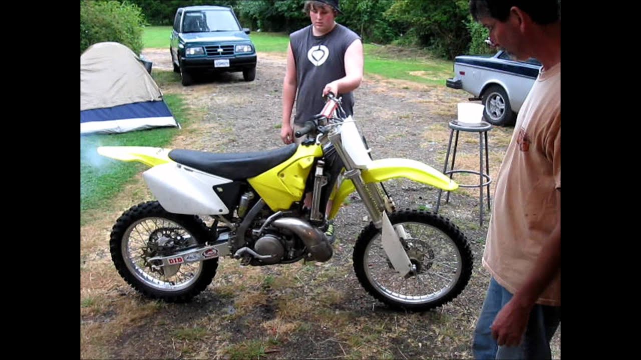 2003 RM250 First Start After Full Rebuild - YouTube