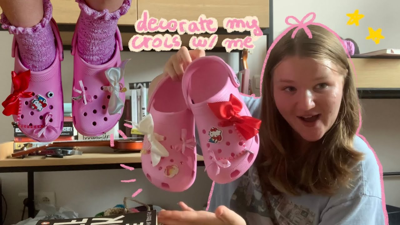 let’s decorate my pink crocs 💕 - YouTube