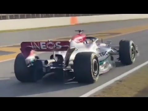 Redbull RB13 Vs Mercedes W13 Launch Control Comparison during Pre ...