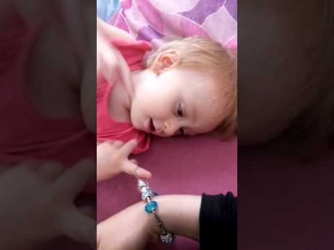 Hira Nurun uykuya direnme çabaları