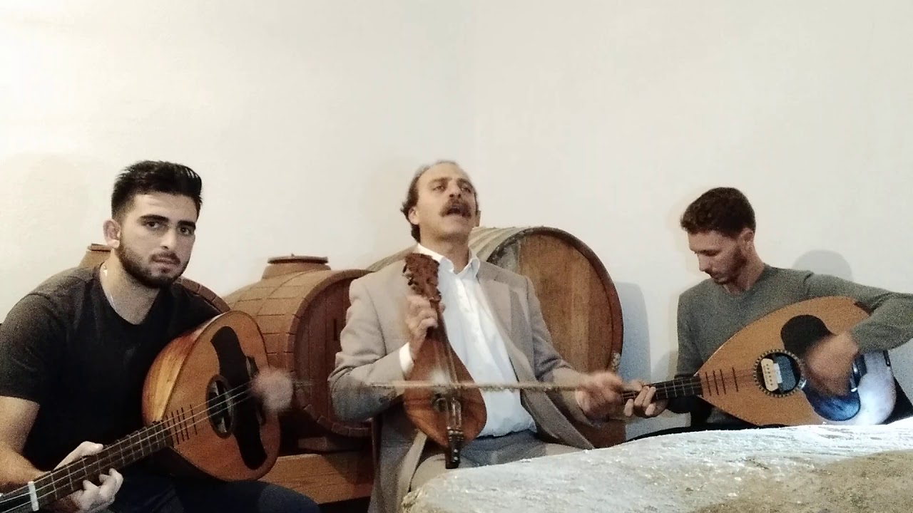 Κάλαντρα Πρωτοχρονές - Παπαδάκης Αλέξανδρος - YouTube