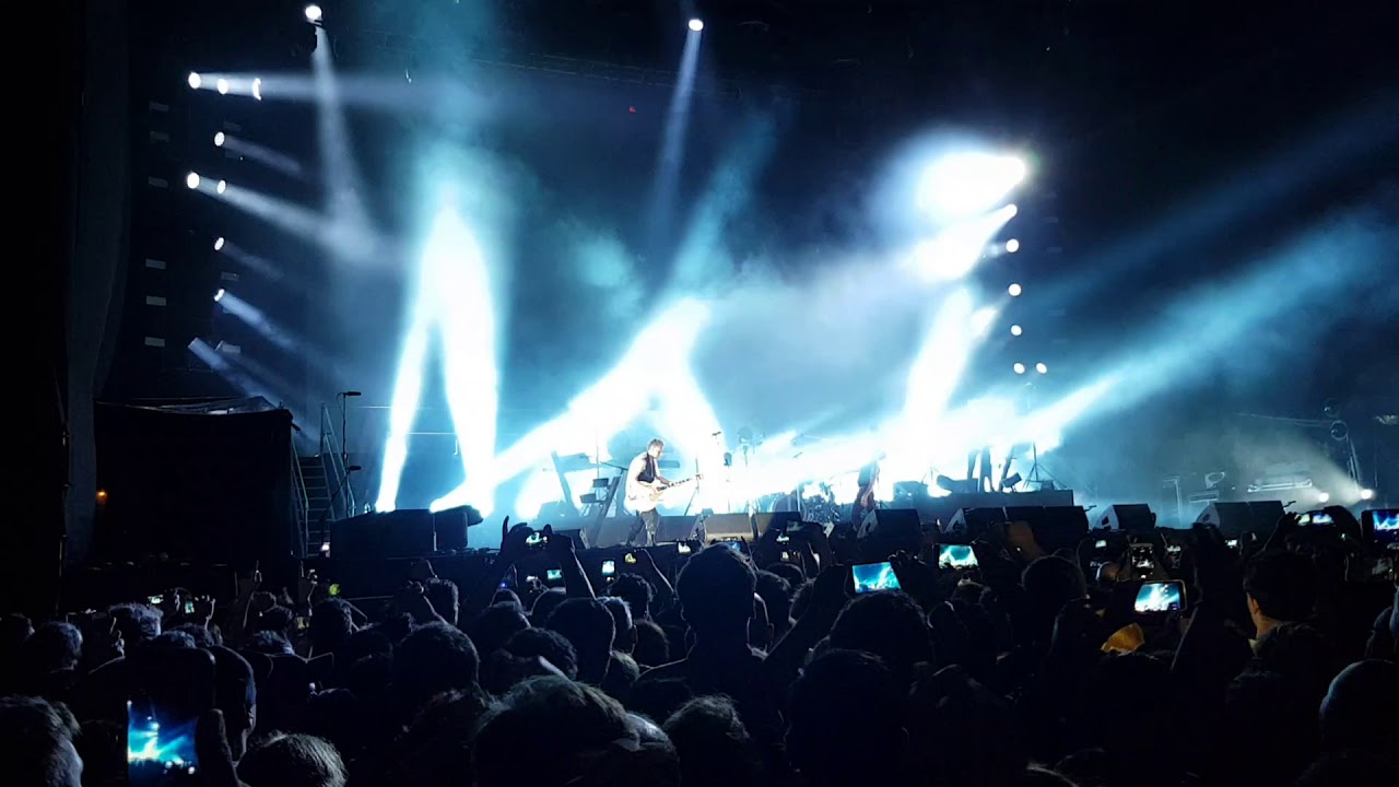 Depeche Mode - Never Let Me Down Again - Global Spirit Tour 2018 - Bs ...