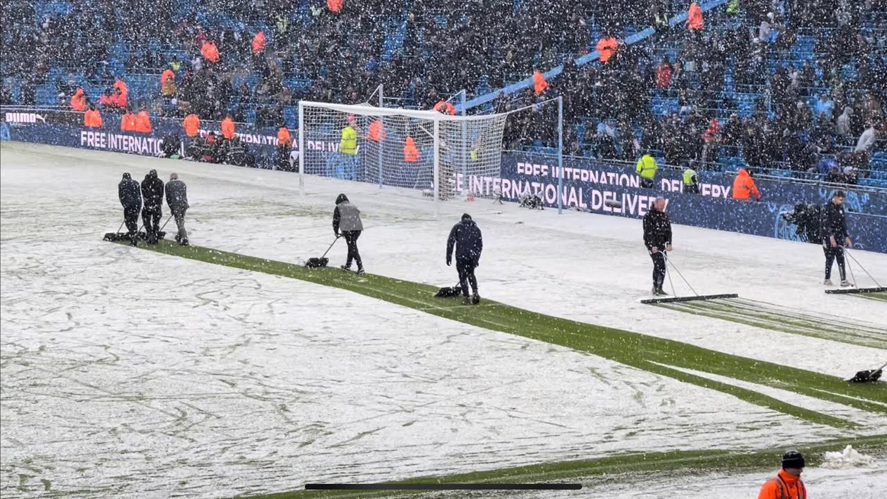 Man City 2-1 West Ham | Snow problem for the Blues - YouTube