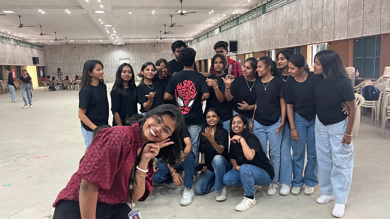 College fest DAY-1……. Flash mob - YouTube