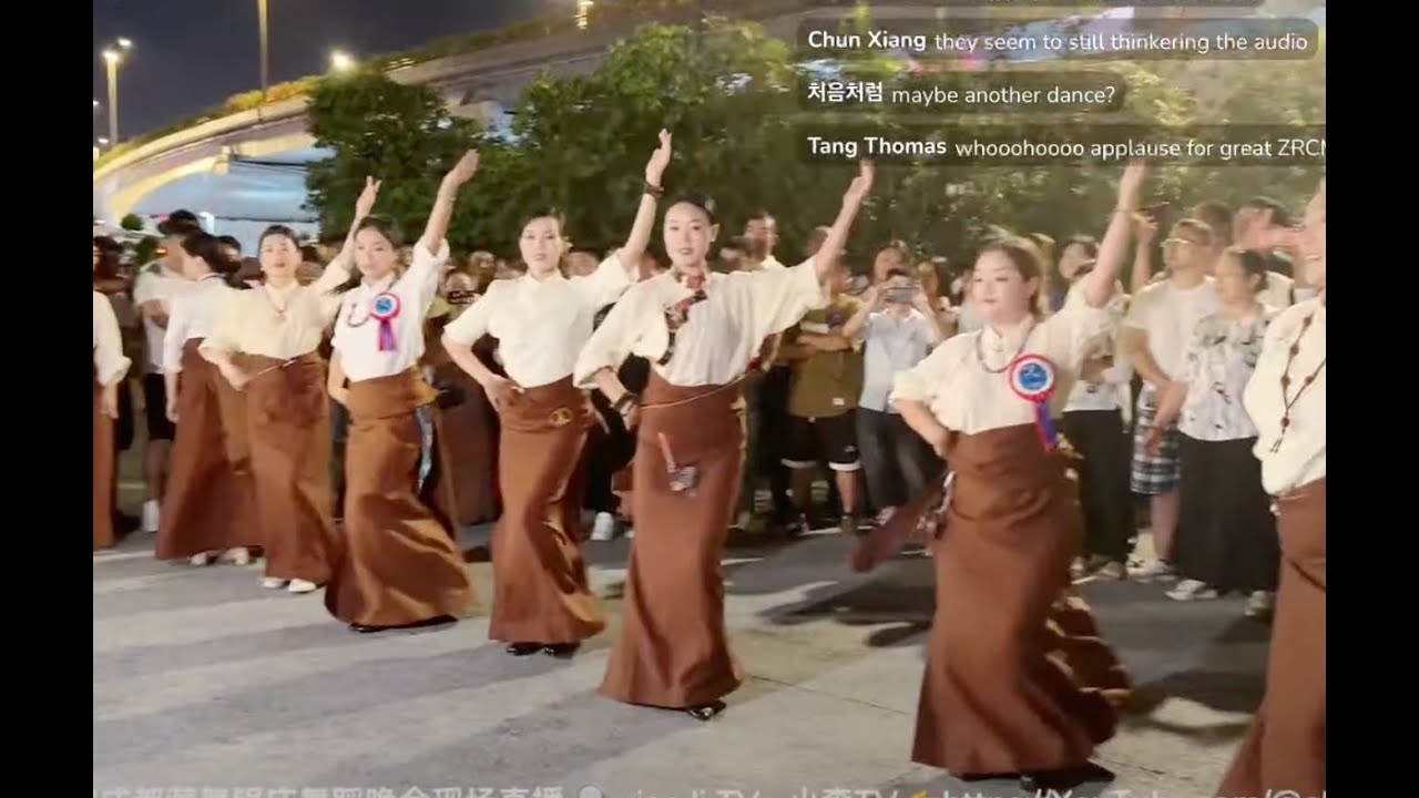 舞會下半場的依舞和騎馬舞等精彩片段The Yiwu dance and horse riding dance in the second ...