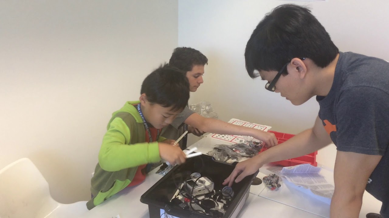 Robotics Class (Unpacking the parts of the Robot) - YouTube