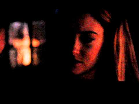 Divergent ( Tris and Four's First Kiss Scene) ♥