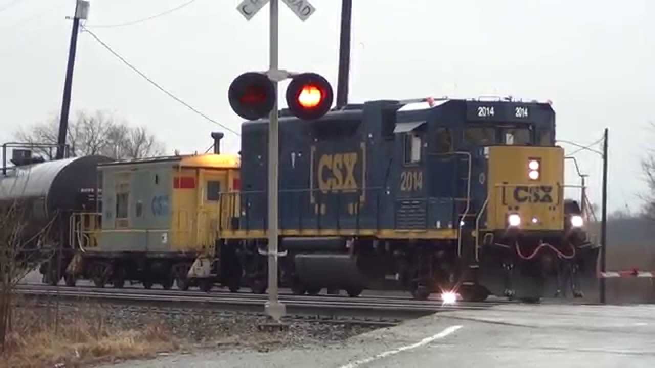 1/3/15 CSX 2014 GP38-3 doing some yardwork - YouTube