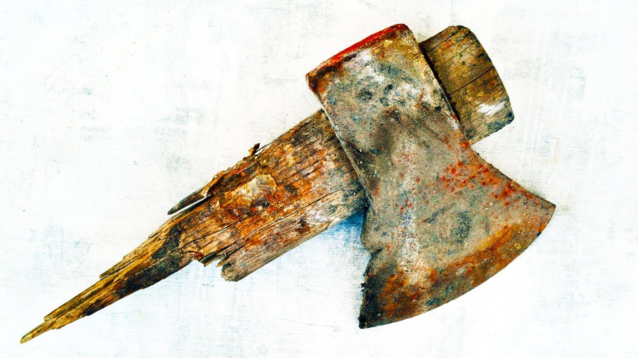 Old Rusty Splitting Axe Restoration - YouTube