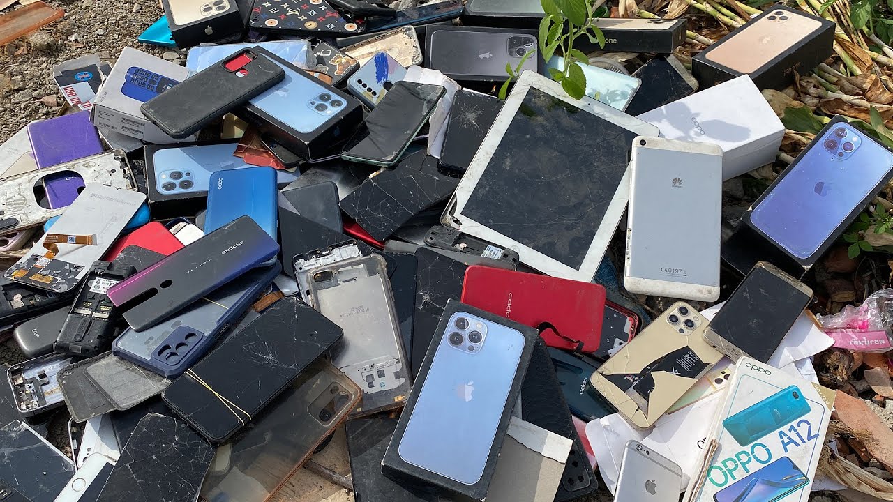 How i Restore, i found Phone broken near landfill, Restoring Destroyed ...
