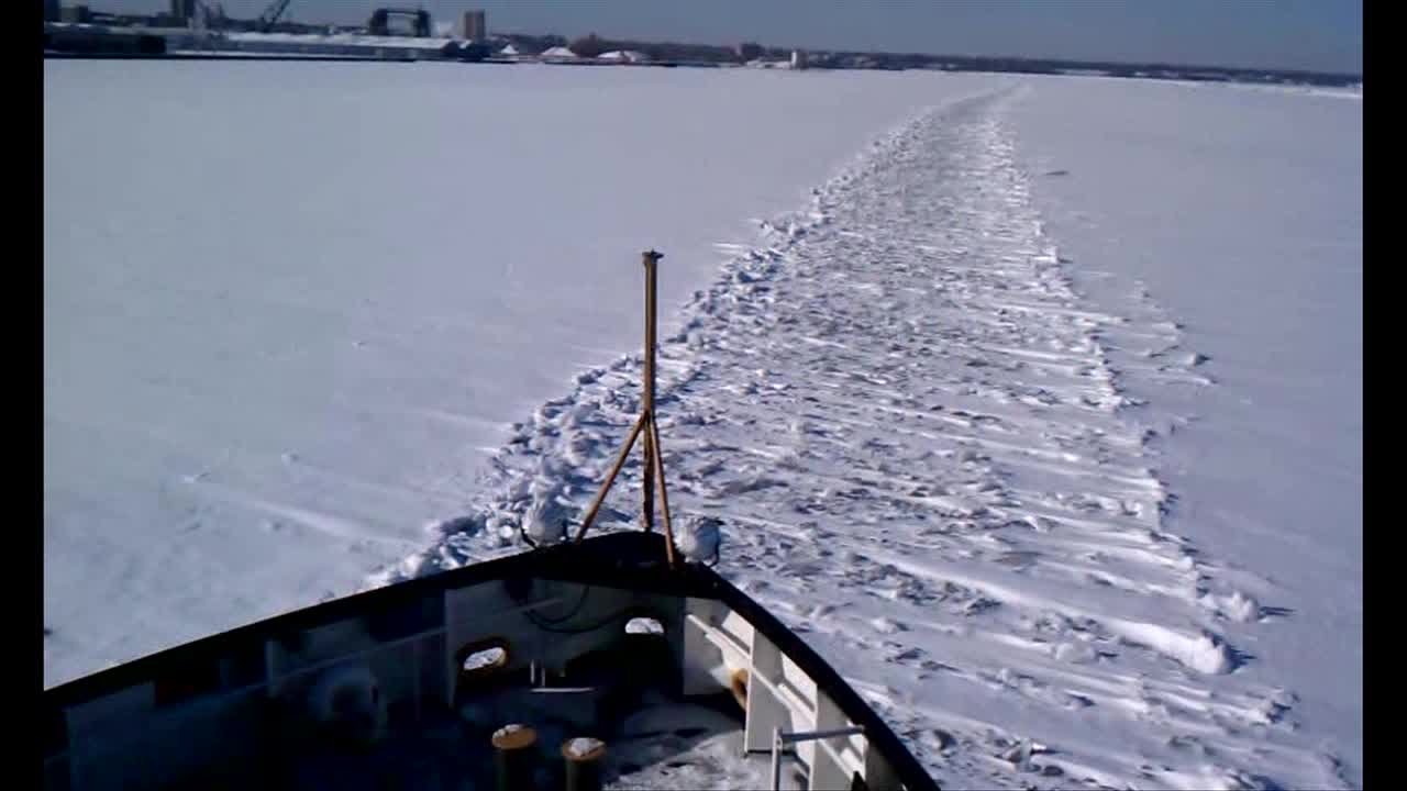 Ice breaking with Cleveland Coast Guard - YouTube