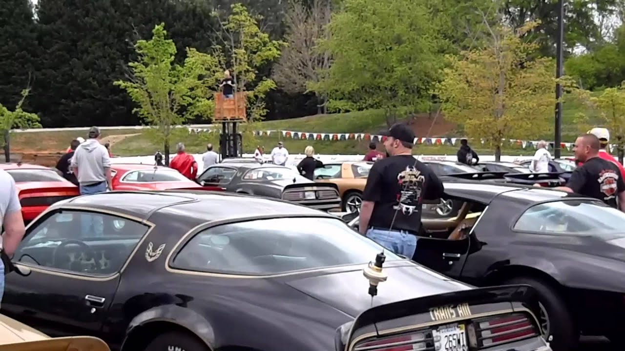 Bandit Run 2011 Cars - YouTube