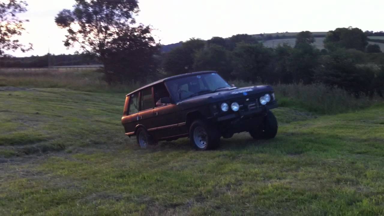 range rover jump - YouTube