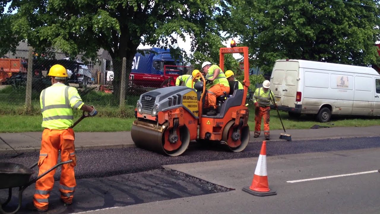 NR Asphalt | Machine Laying Asphalt - YouTube