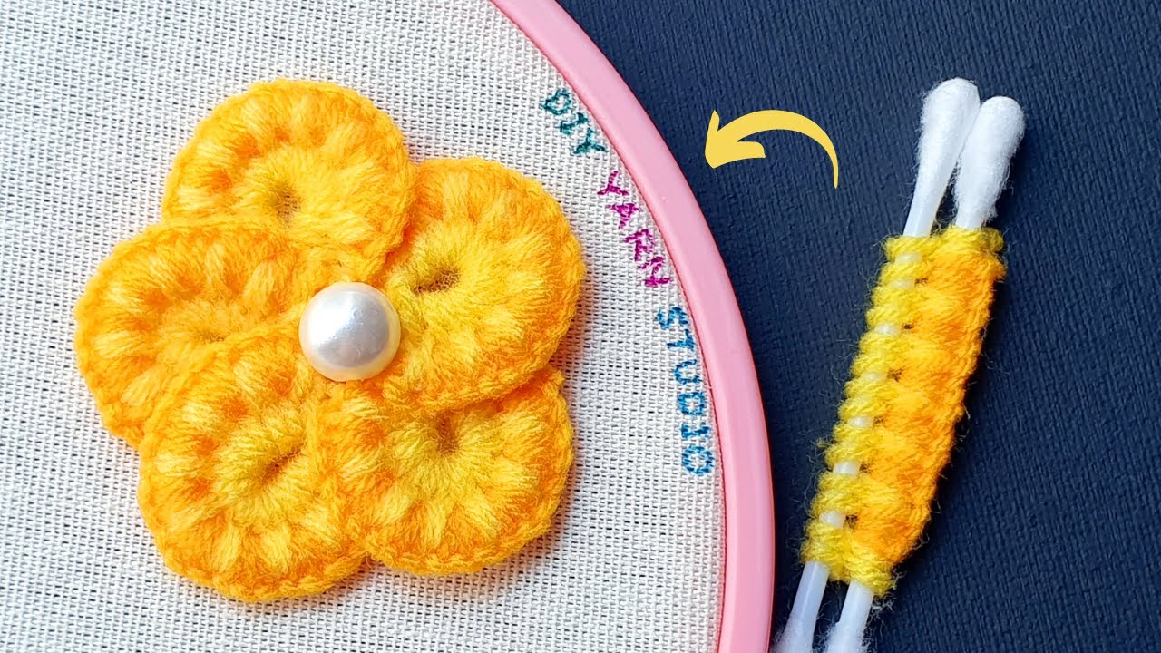 Woolen Craft Ideas with Cotton Bud - Easy Flower Embroidery - DIY Yarn ...