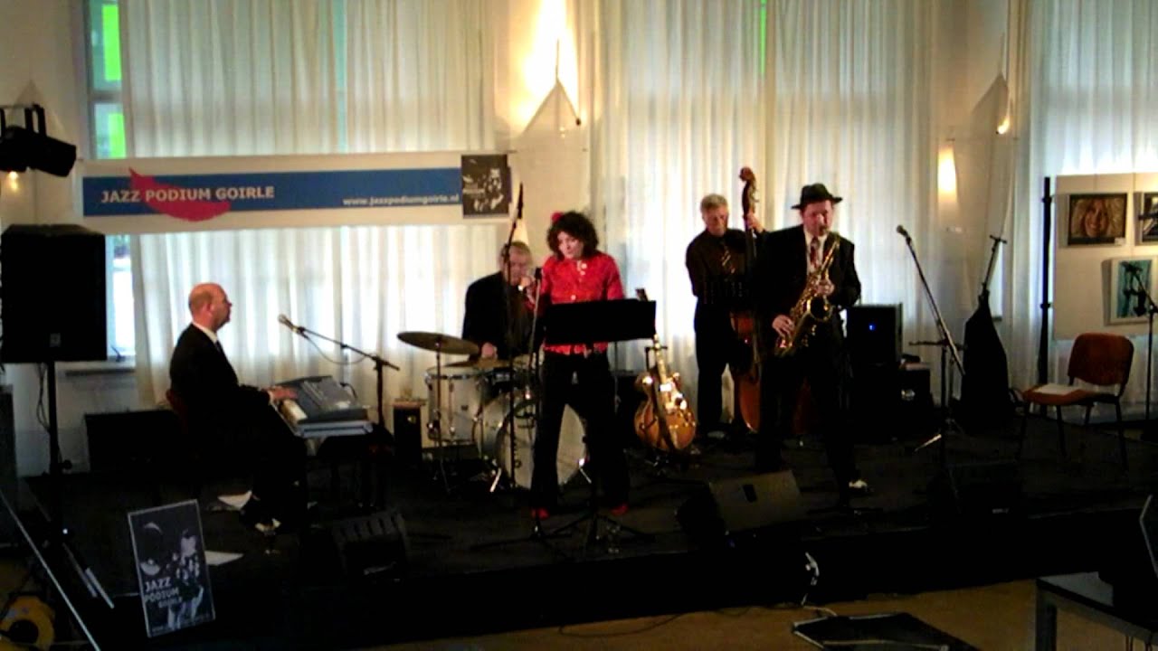 The Two Tones Swing & Boogie Band - Taking A Chance On Love - YouTube