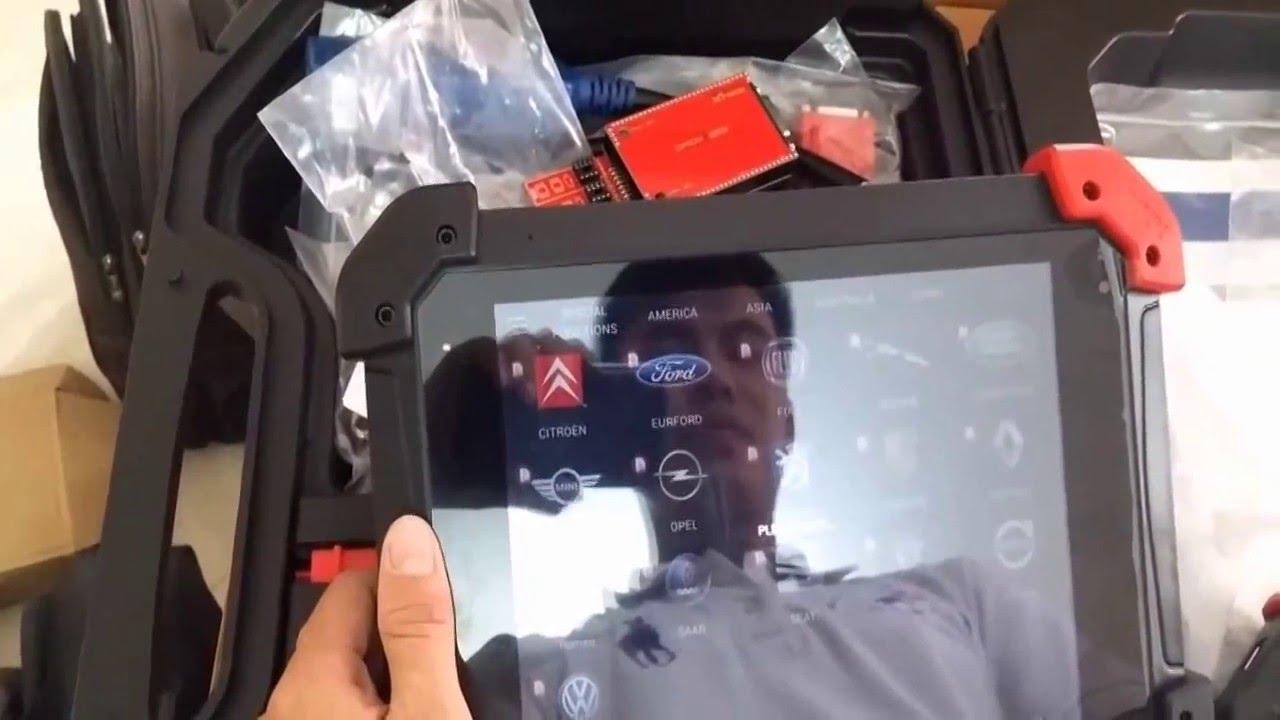 Advanced Diagnostic XTOOL PS90 Scan Tool - YouTube