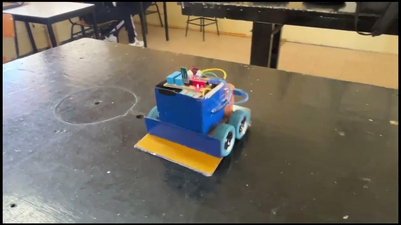 Sumobot 007 - Mayo 2024 - YouTube