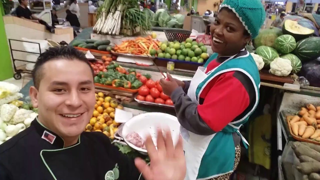 De visita a el Mercado La Magdalena Quito - YouTube