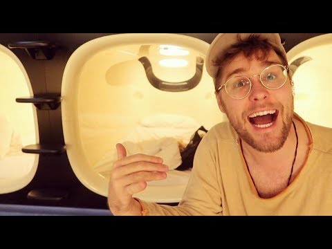 Staying In a Japanese Capsule Hotel!