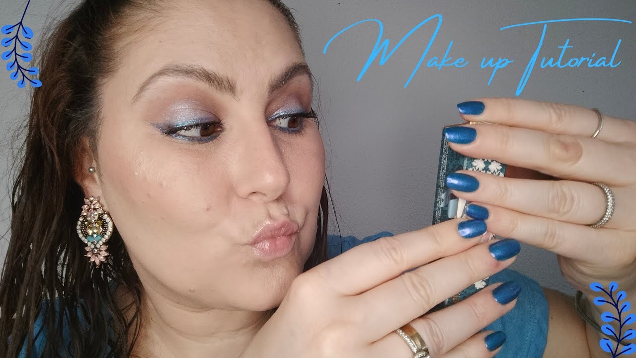 Make up Tutorial: make azul com um produto estrela 💙 - YouTube