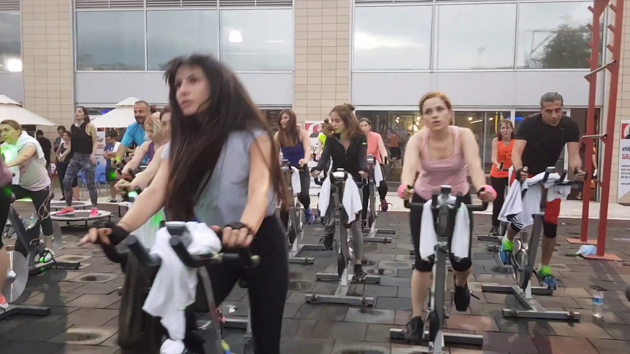 BASE LIFE CLUB CARDIO NIGHT 2018 - YouTube