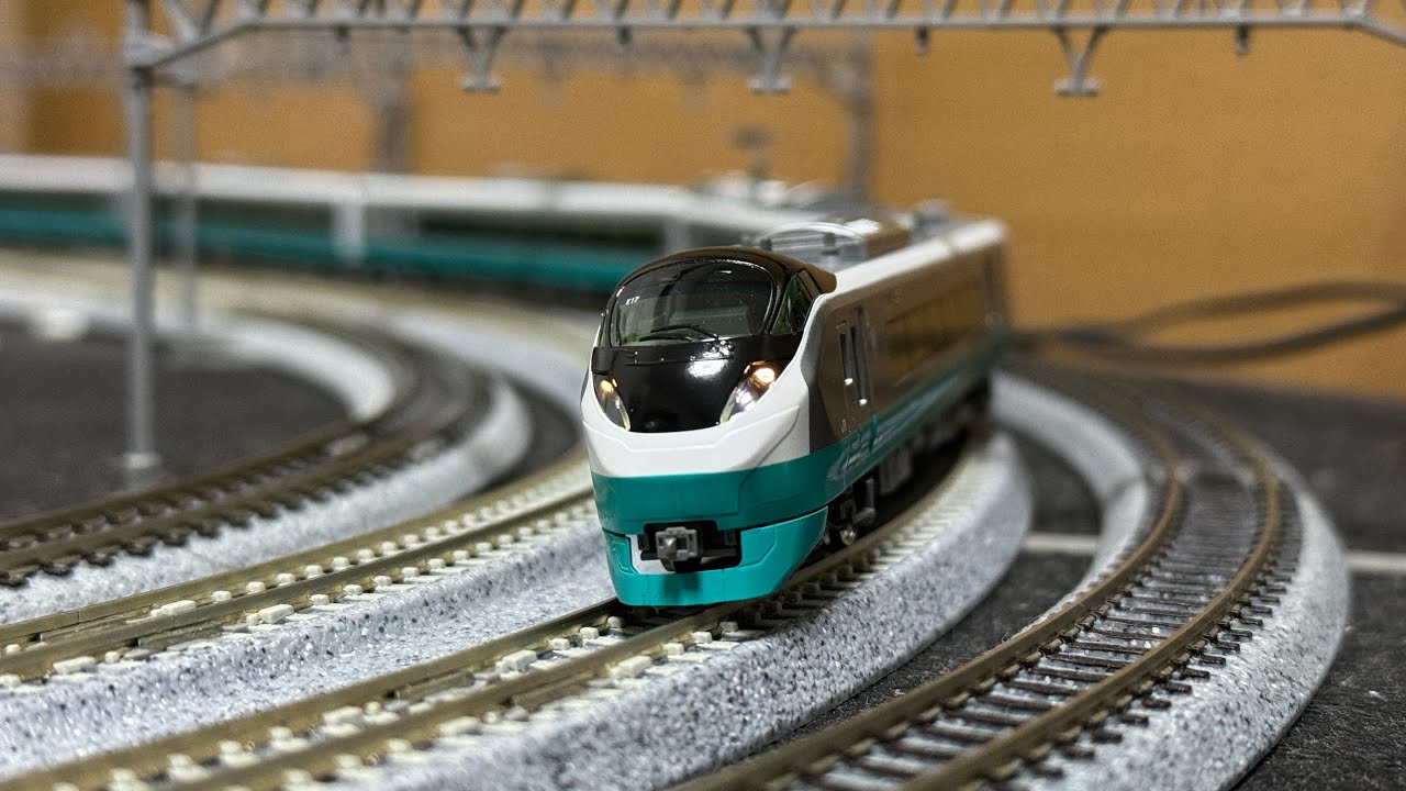 [ASMR風開封]KATO 10-1878 E657系 ＜E653系リバイバルカラー(緑)＞ 10両セットを開封するだけ - YouTube