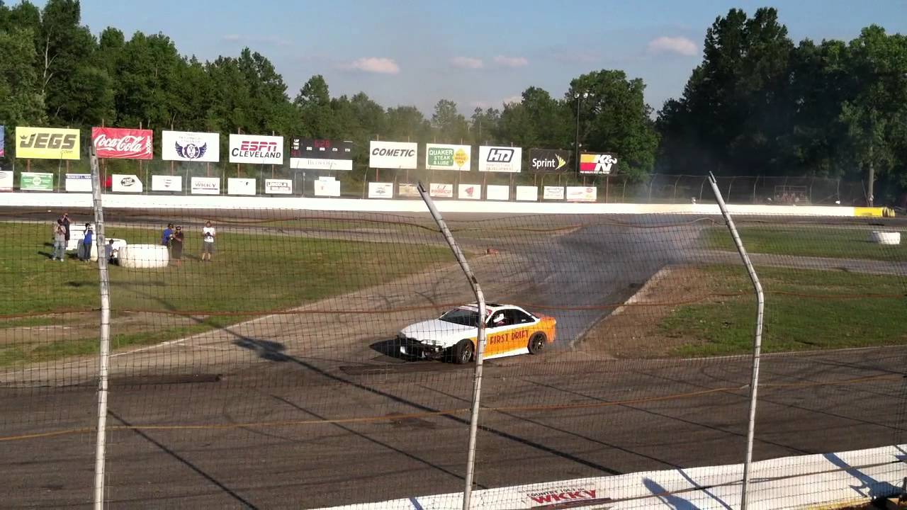 Drift Effect Dustin Pizzino vs Travis LaCombe (leads) - YouTube
