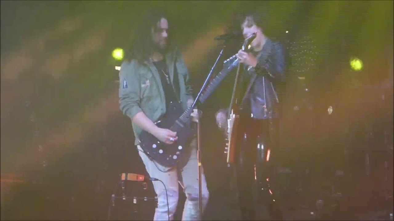 Halestorm performing live @ Cardiff Motorpoint Arena 27th November 2019 ...