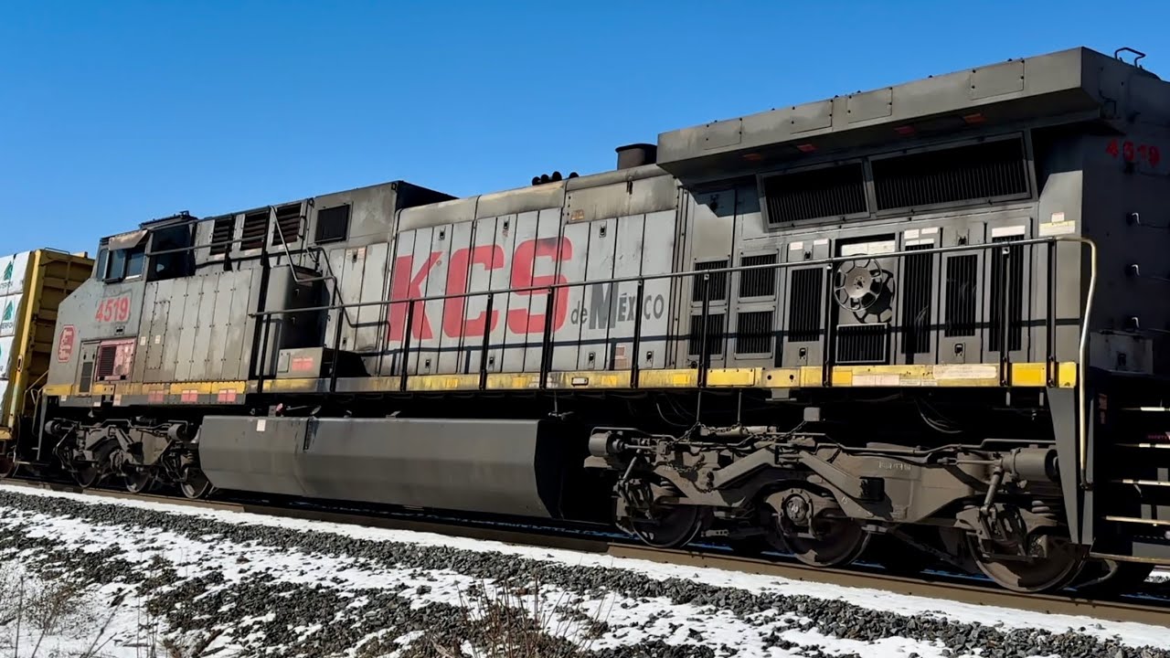 CPKC 420 - KCSM Grey Ghost - Belleville Sub - 2/20/24 - YouTube