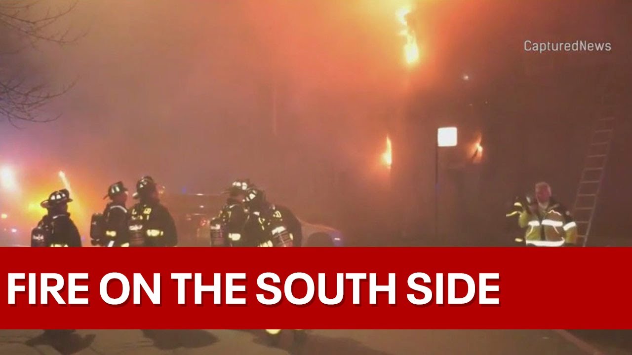 2 critically hurt in Back of the Yards apartment fire - YouTube