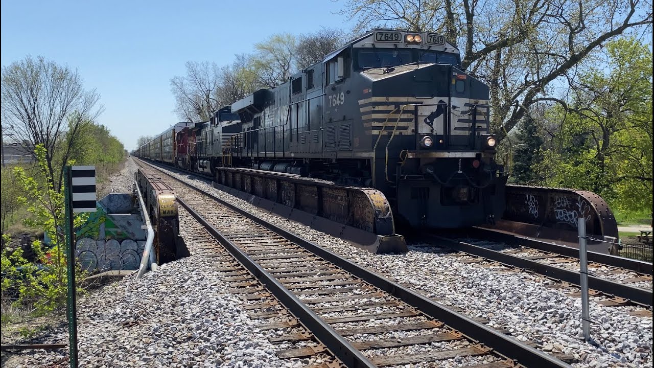 CPKC 247 lead by NS 7649 through Grayland 4/18/23 - YouTube