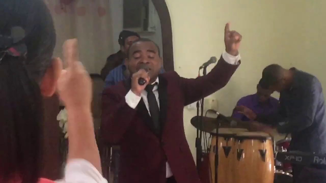 Pastor Pablo Aquino - iglesia Poder de Dios - YouTube