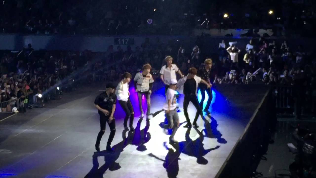 BTS SAVE ME - MBC THE SHOW CHAMPION LIVE IN MANILA (FANCAM) - YouTube