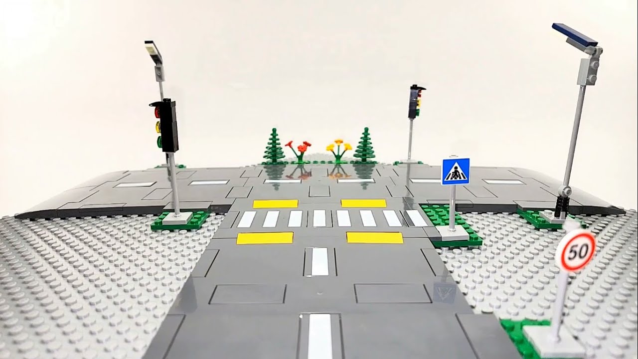 Road Plates 60304 - LEGO® City on Classic 48x48-stud Grey LEGO ...