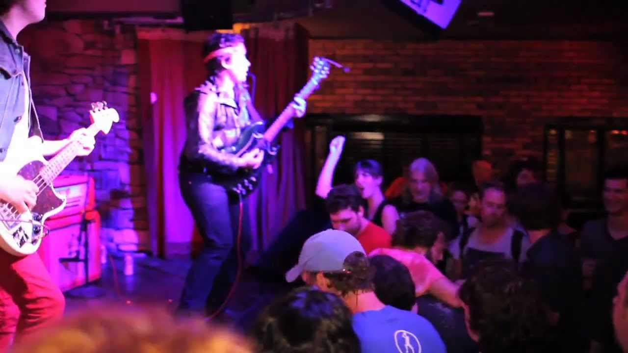 Cobra Lounge Chicago - YouTube
