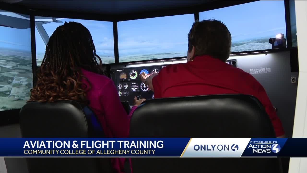 Flight simulator in CCAC aviation program offers hands-on experience ...