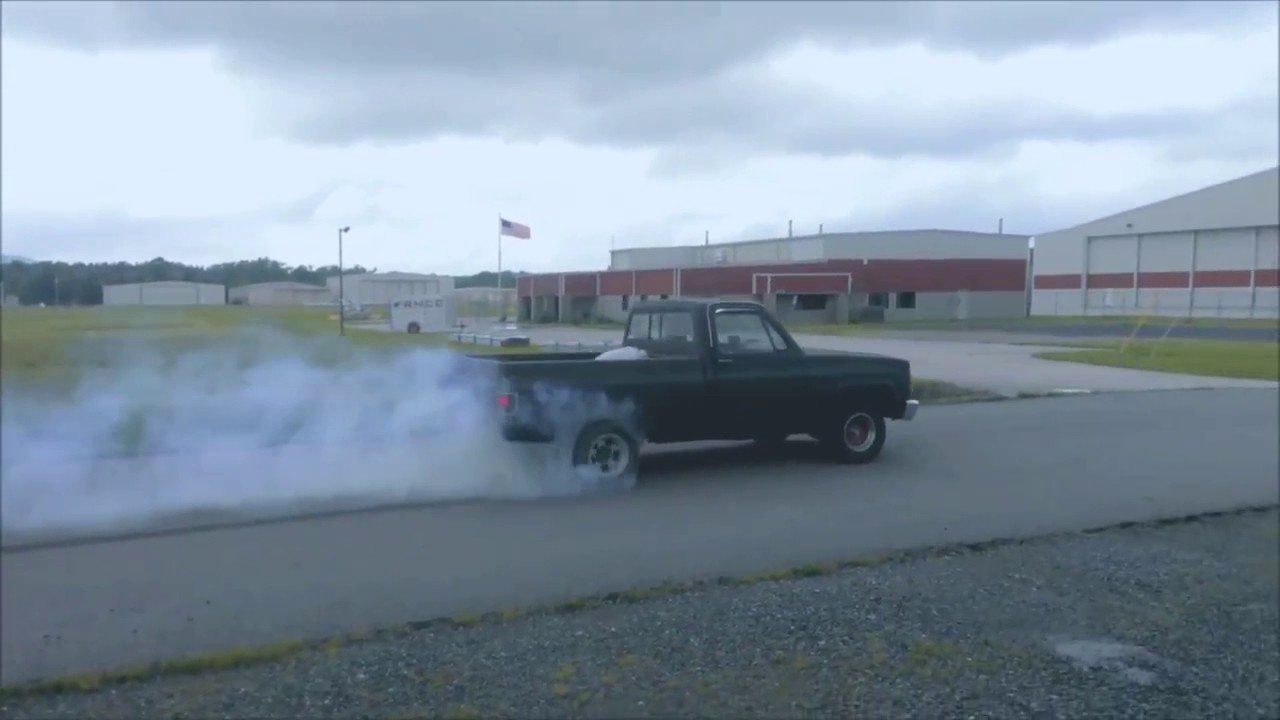 82 Chevy C10 350 Burnout - YouTube