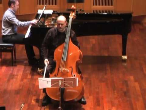 Thierry Barbé plays \