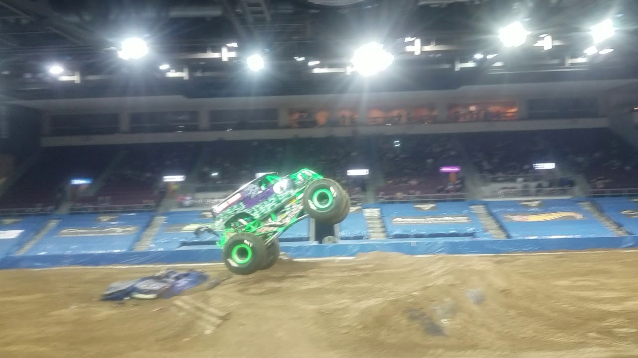 Monster Jam 2018 Erie Insurance Arena Freestyle pt2 - YouTube