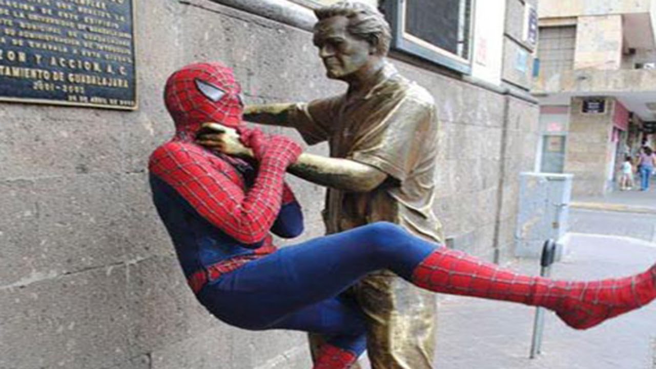 People Having Fun With Statues 86 Funny Photos - YouTube