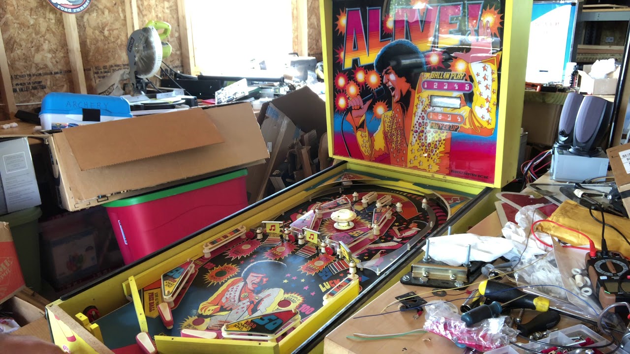 Music is Working on the Brunswick Alive "Elvis" Pinball Machine - YouTube