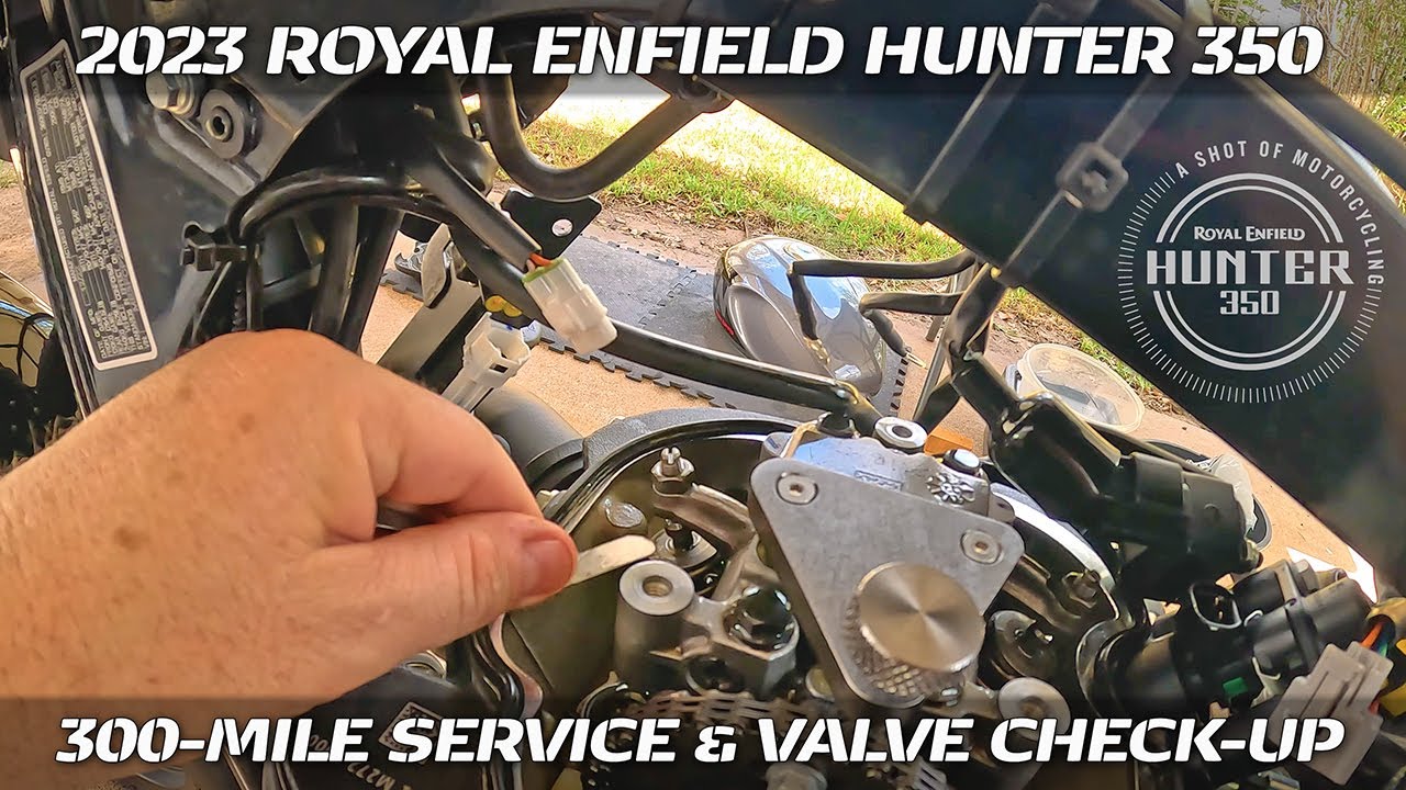 Royal Enfield Hunter 350 // First 300-mile Service & Valve Adjustment ...